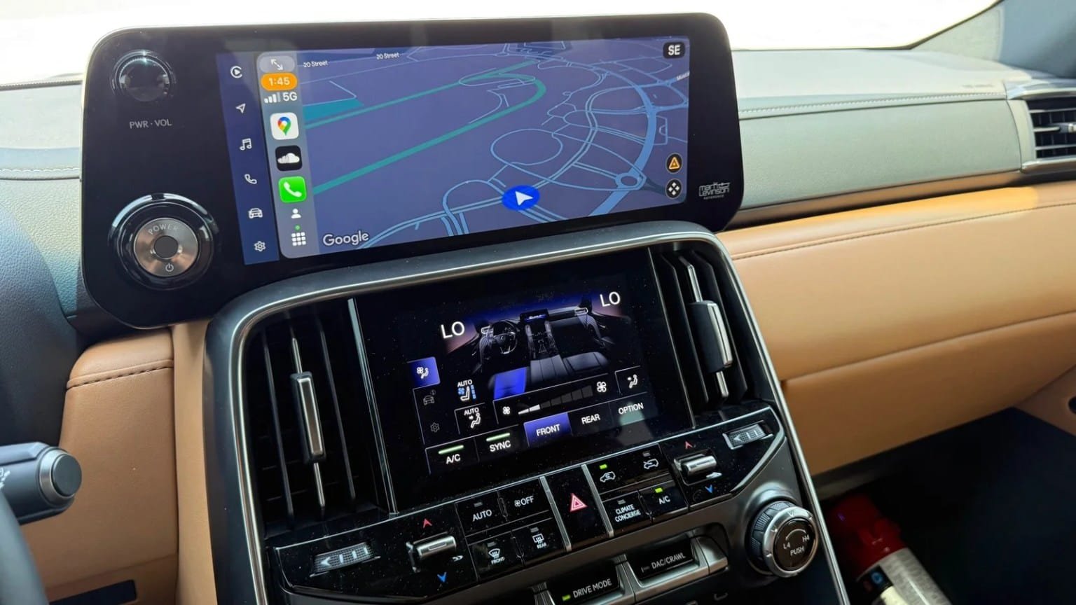 Lexus LX700h 2025: Luxury Hybrid SUV | GearsME